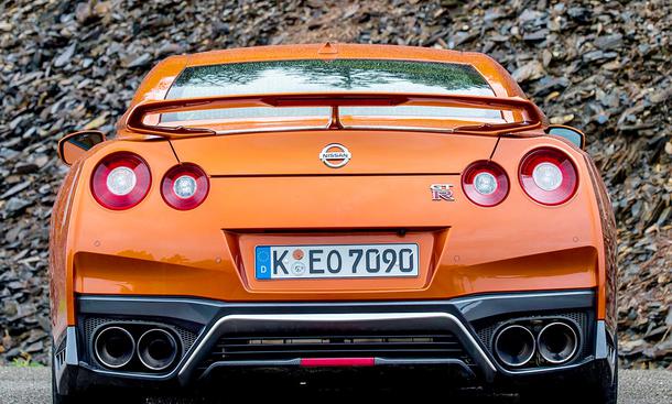 Neuer Nissan GT-R Facelift (2016): Erste Testfahrt | autozeitung.de Neuer Nissan GT-R Facelift (2016): Erste Testfahrt | autozeitung.de